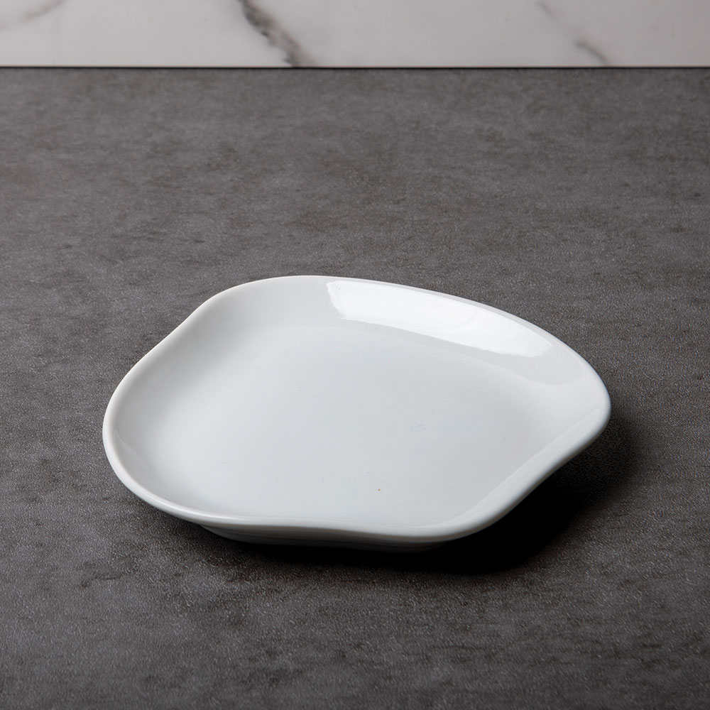 Freeform Plate 6" | Broadway Party Rentals